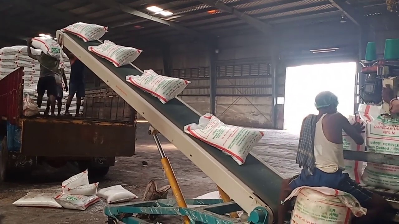 Efficient Bag Loading Conveyor: Streamlined Solution for Enhanced Bag ...